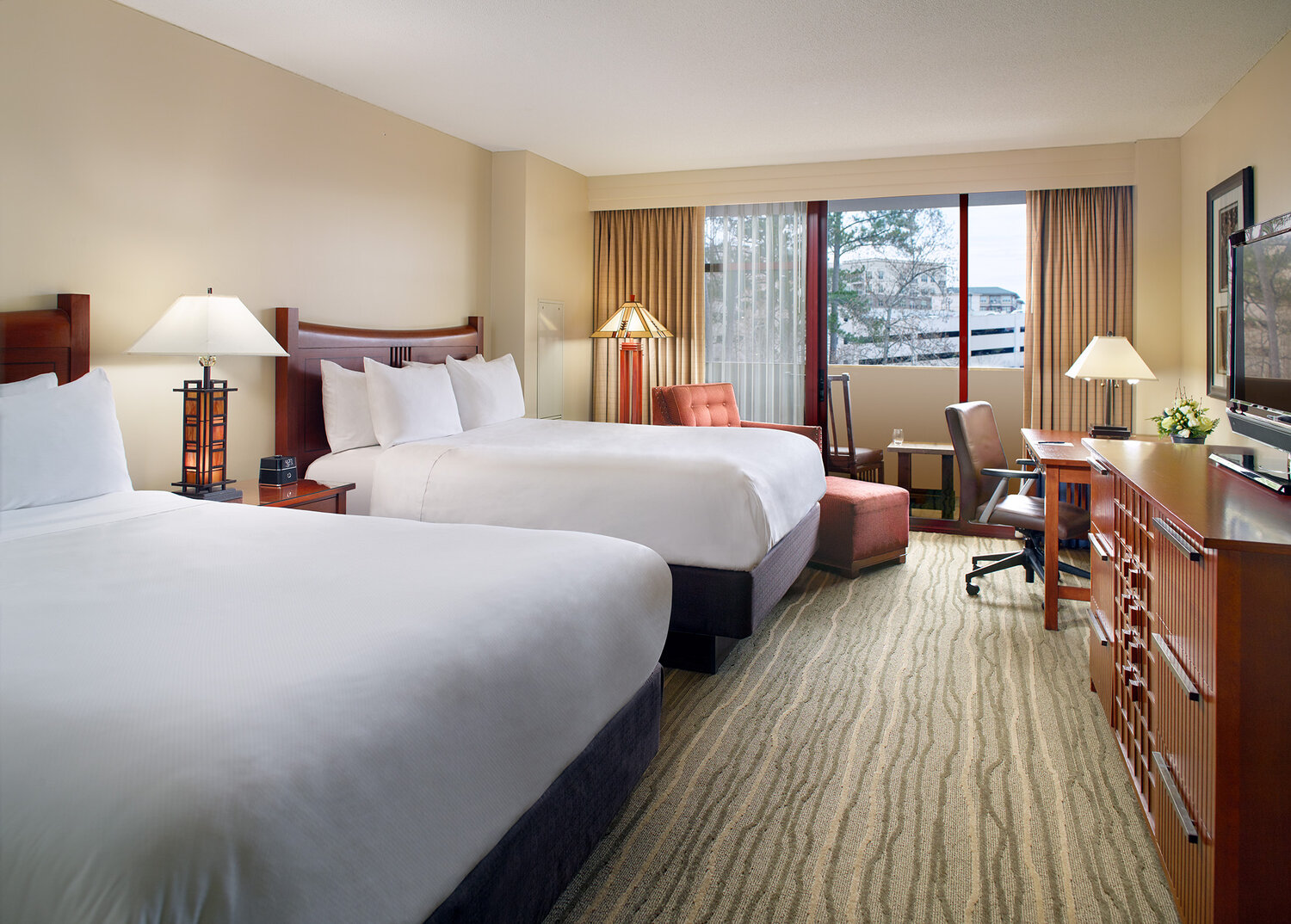 Hotel Rooms near Emory Hospital | Emory Conference Center Hotel