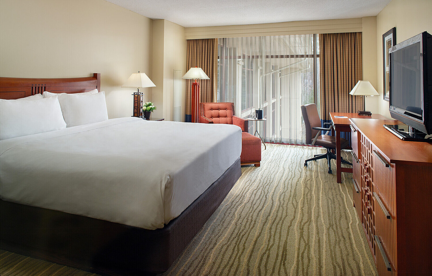 Hotel Rooms near Emory Hospital | Emory Conference Center Hotel